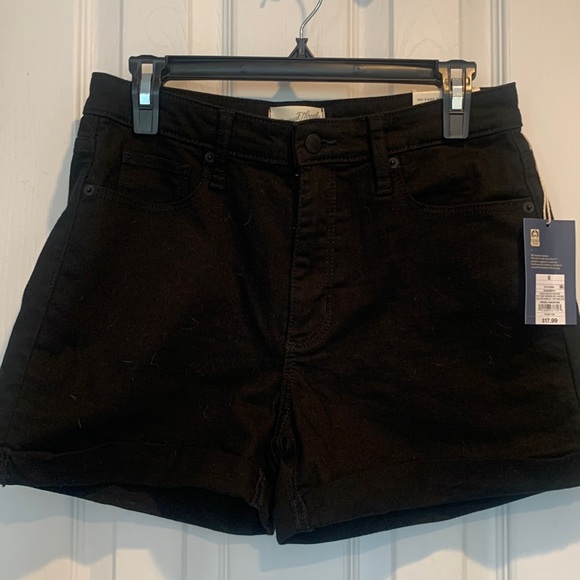 Universal Thread | Shorts | Nwt Womans Size 8 Universal Thread Black ...